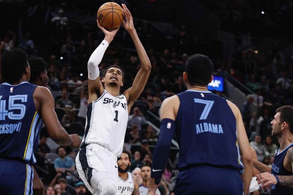 Wembanyama meglio di LeBron James: risultato netto, campione distrutto ...